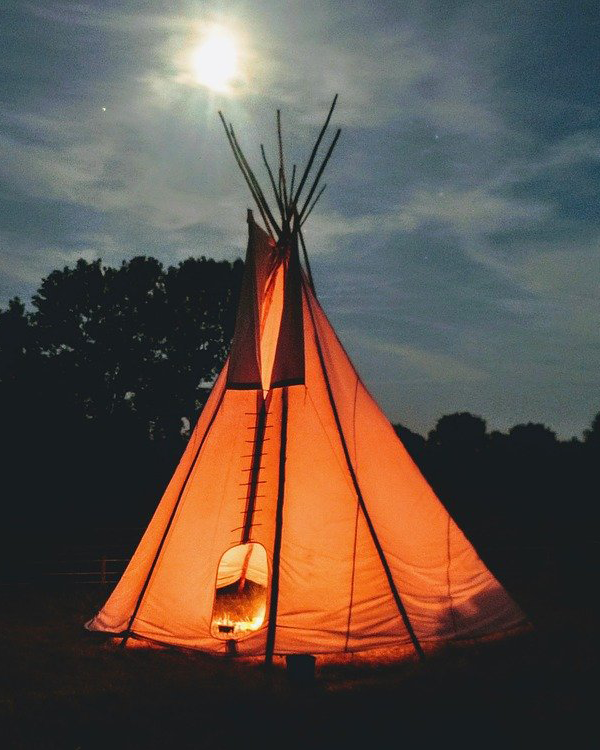 Teepee Poles Teaching – Discover The Pas OCN